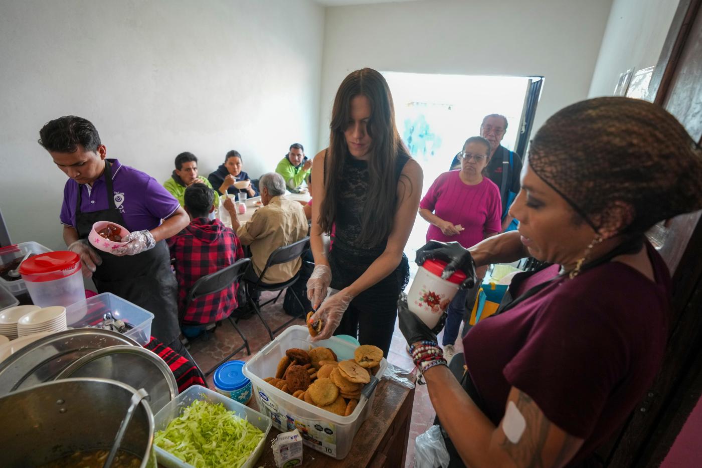 A Kitchen Staffed By Trans Women Is A Refuge For Mexico City’s LGBTQ+ ...